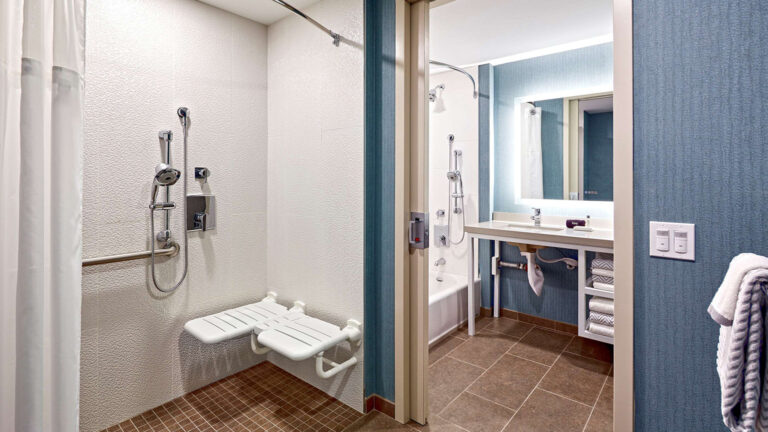 Edge-lit Vs. Backlit Mirrors: What’s The Difference And Why It Matters ...
